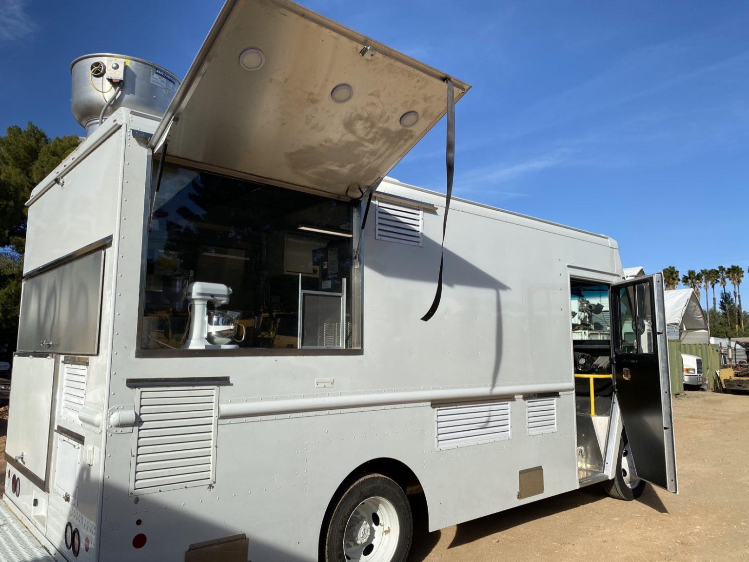 Exterior 4 Treats by the Bay Custom Ice Cream Truck Custom Ice Cream ...