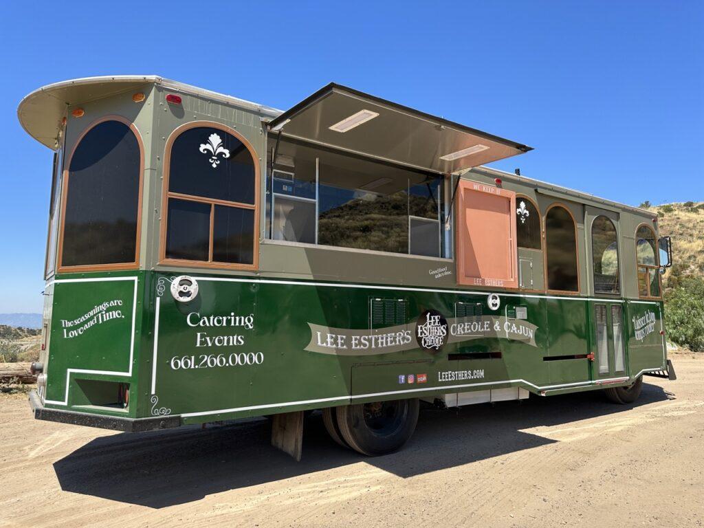 Lee Esther’s Cajun and Creole Custom Food Truck Food Trolly Ext 1 Large ...